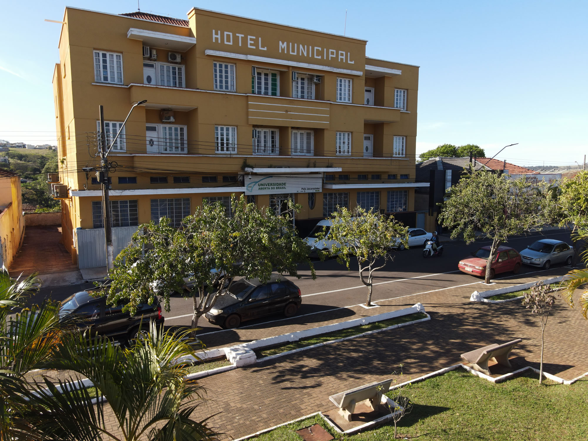 Prefeitura Municipal de Jacarezinho - PR